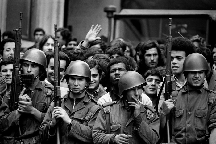 25 de Abril :: Transicaopolitica